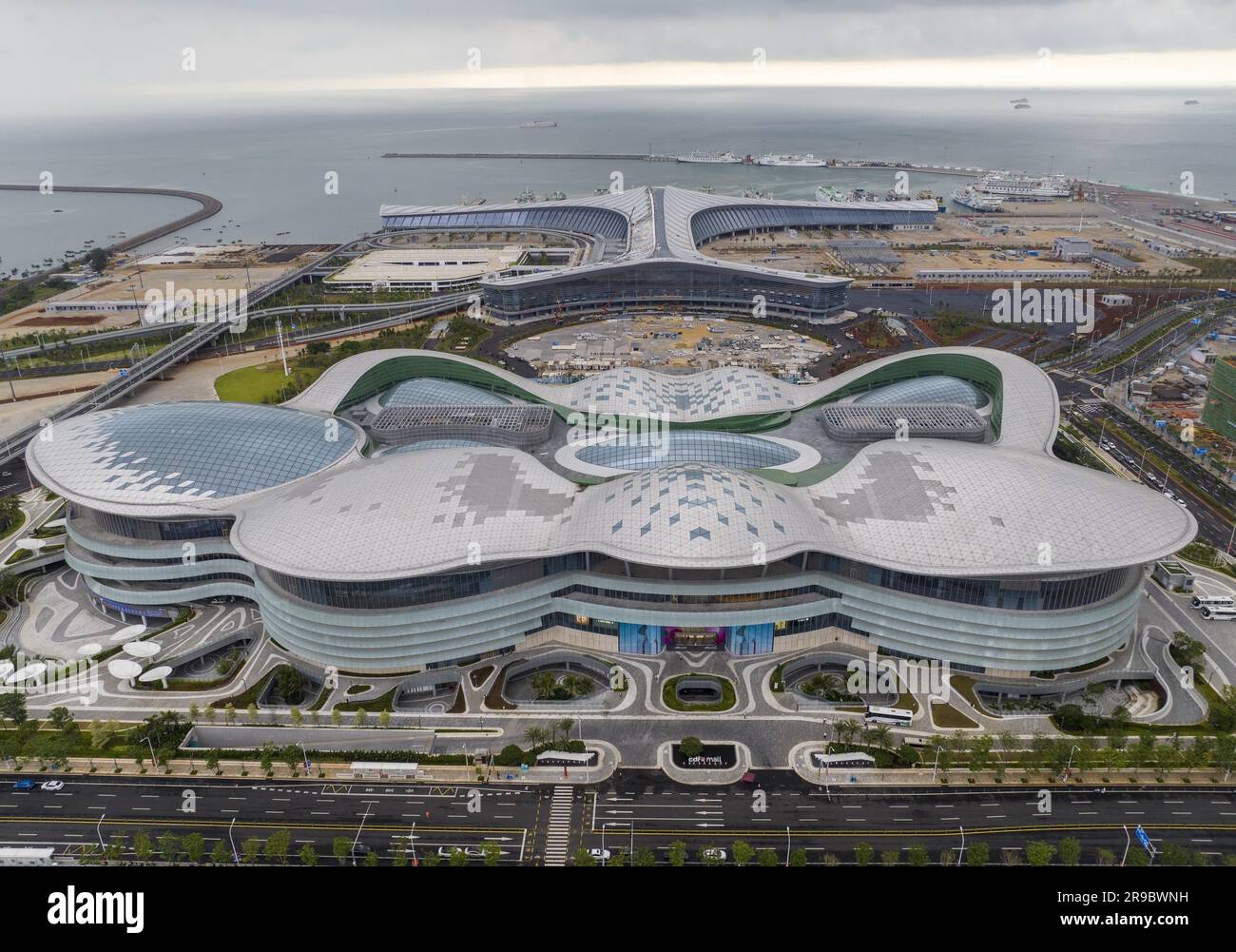 **CHINESE MAINLAND, HONG KONG, MACAU AND TAIWAN OUT** Aerial photo ...