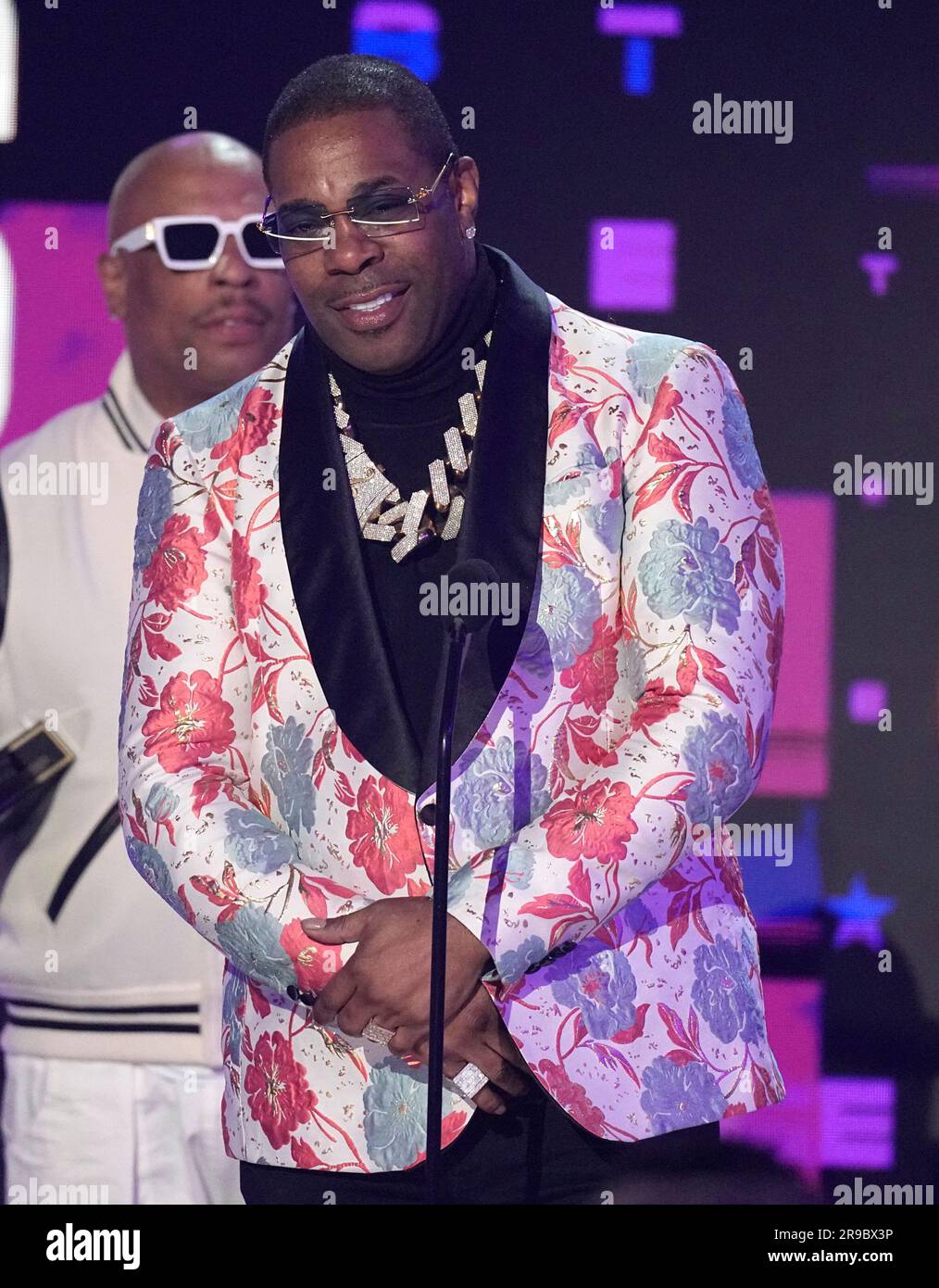 Busta Rhymes accepts the lifetime achievement award at the BET Awards ...