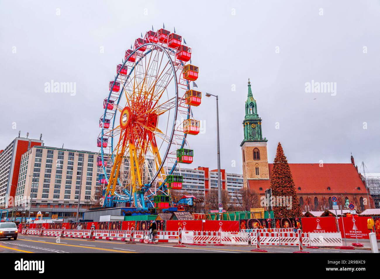 Berlin, Germany - DEC 21, 2021: Ferris wheel in Alexanderplatz ...