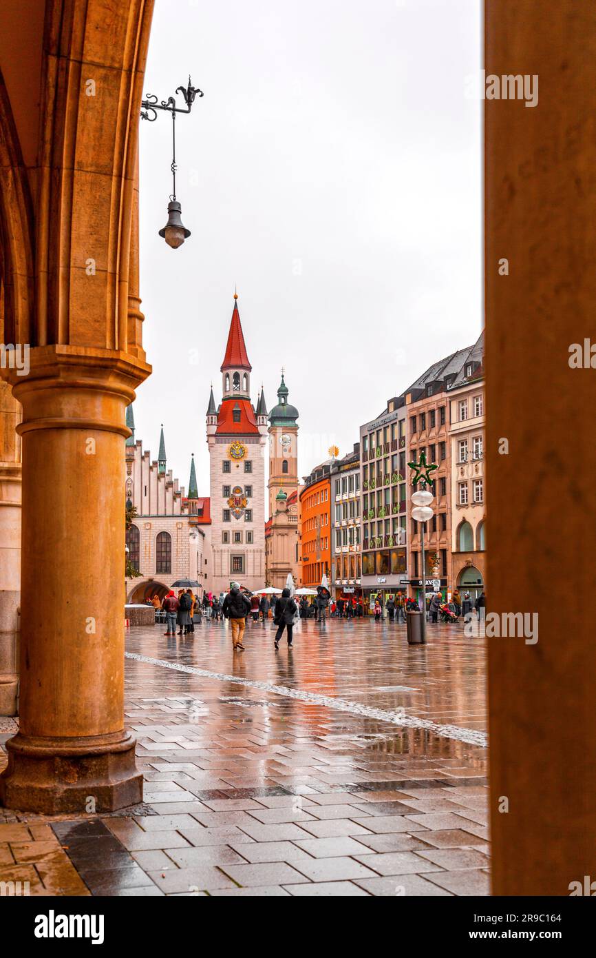Munich, Germany - DEC 26, 2021: Buildngs around Marienplatz, one of the ...