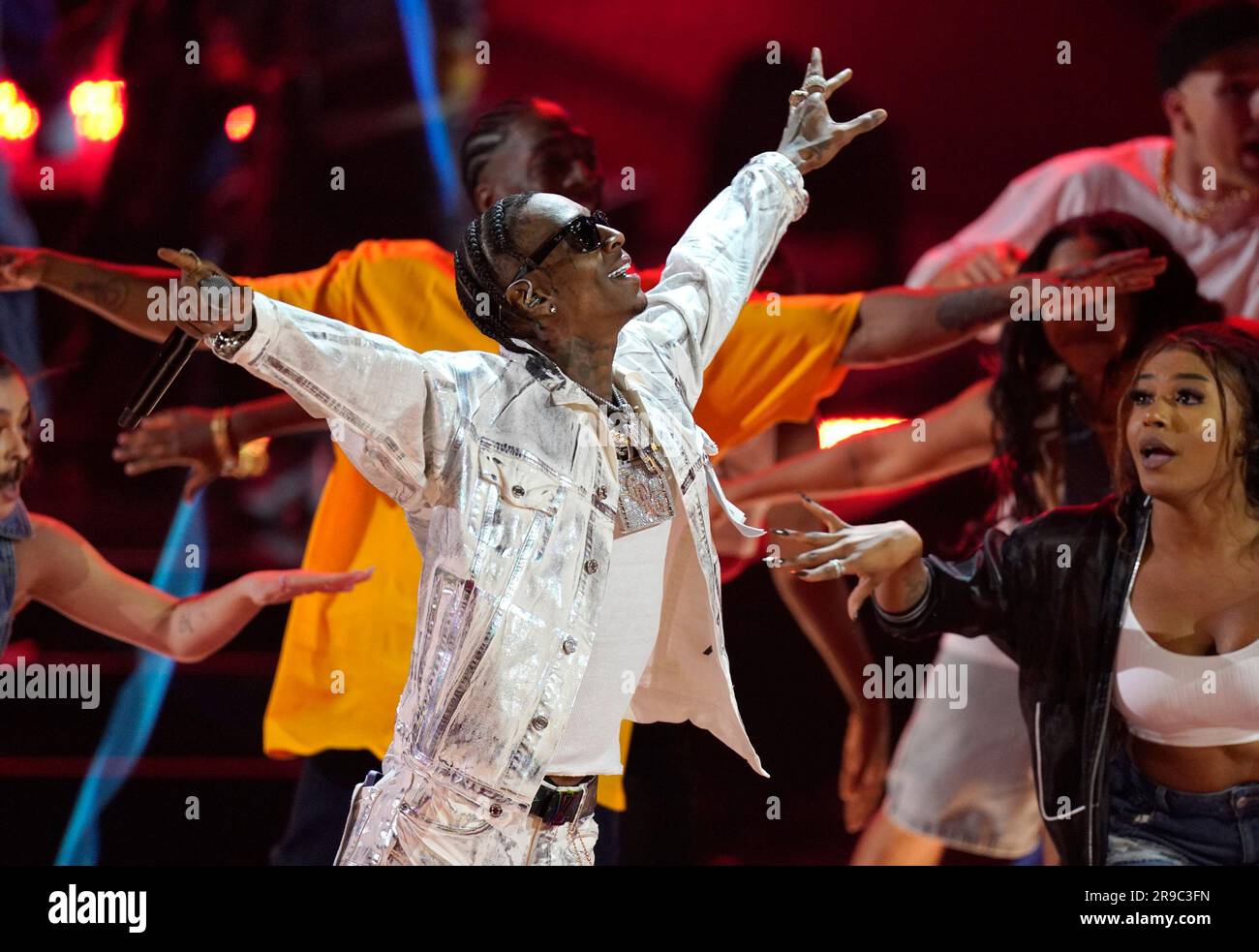 Souljaboy performs "Crank Dat" at the BET Awards on Sunday, June 25 ...