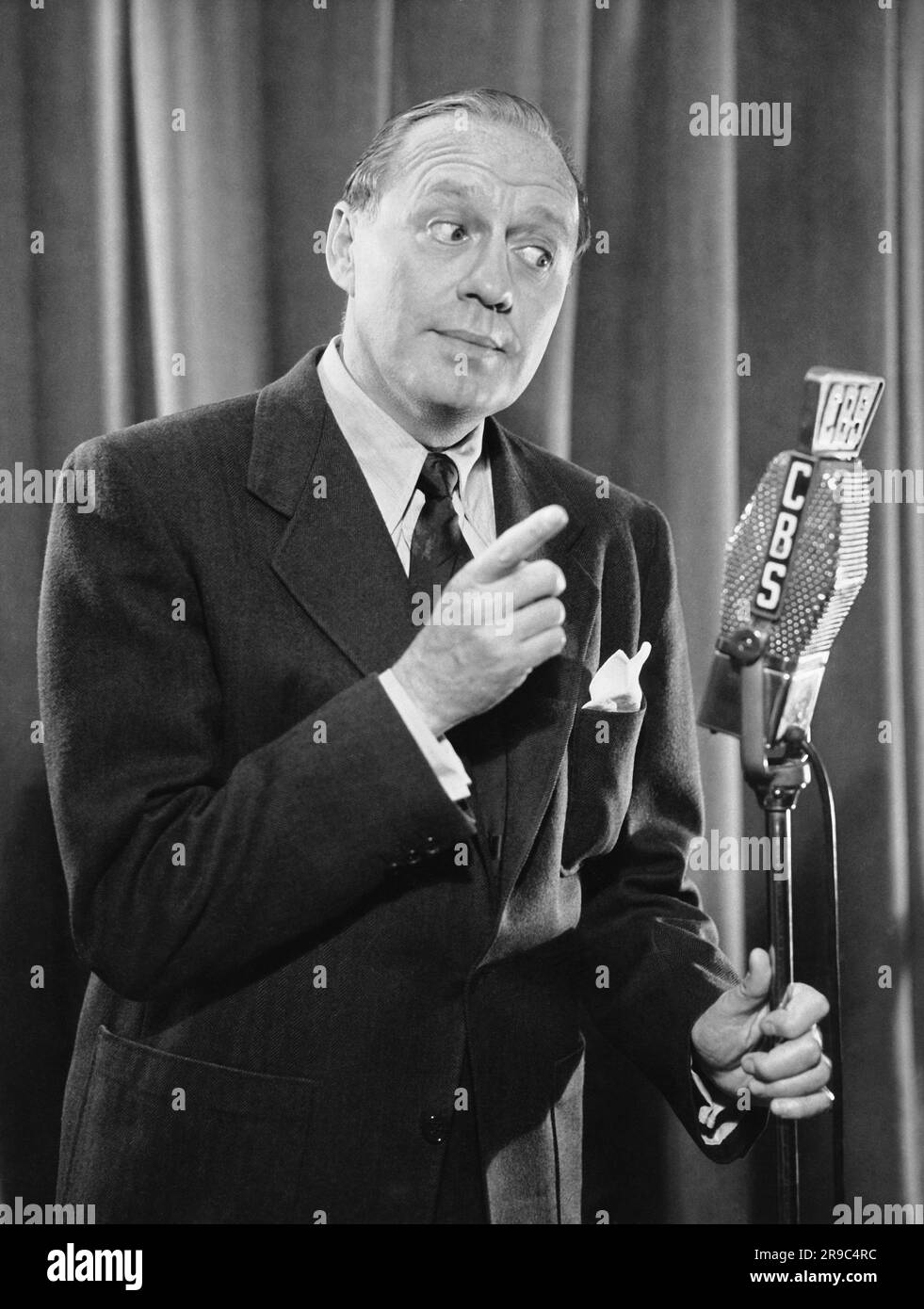 Jack benny 1930s hi-res stock photography and images - Alamy