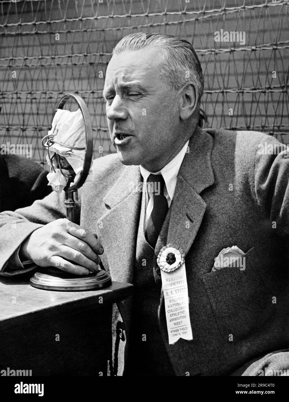 1920s radio broadcast hi-res stock photography and images - Alamy