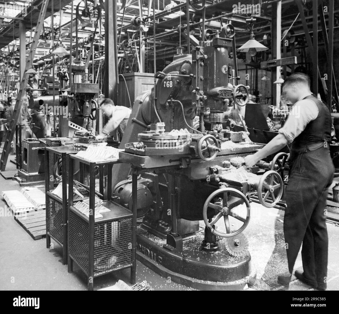 Vintage factories uk hi-res stock photography and images - Alamy