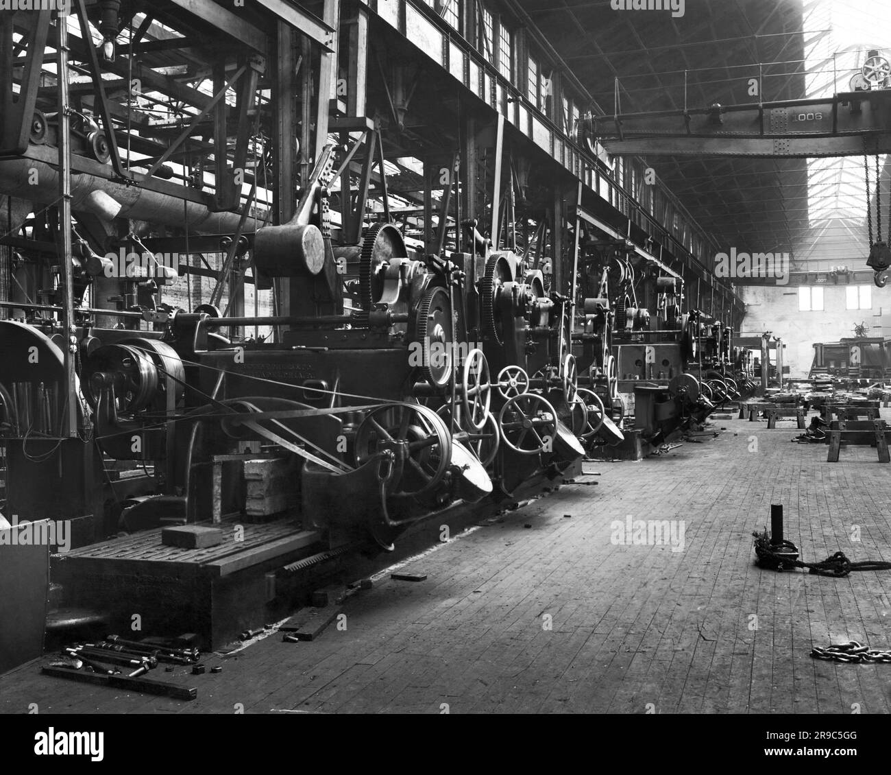 United States: c. 1916 Interior view of a factory Stock Photo - Alamy