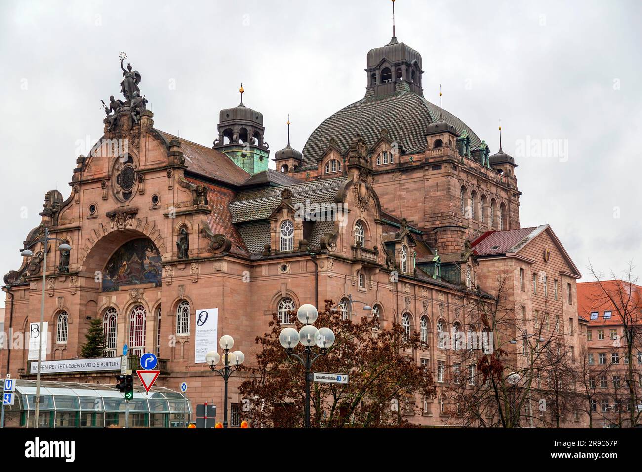 Nuremberg metro station hi-res stock photography and images - Alamy