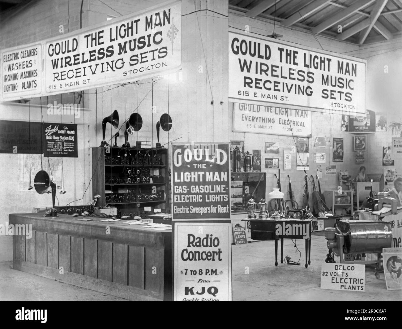 Delco electronics hi-res stock photography and images - Alamy