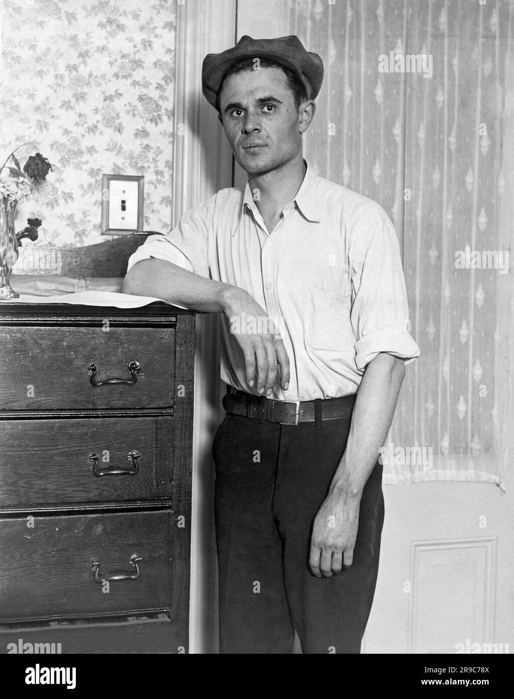 1930s united states man in hi-res stock photography and images - Alamy