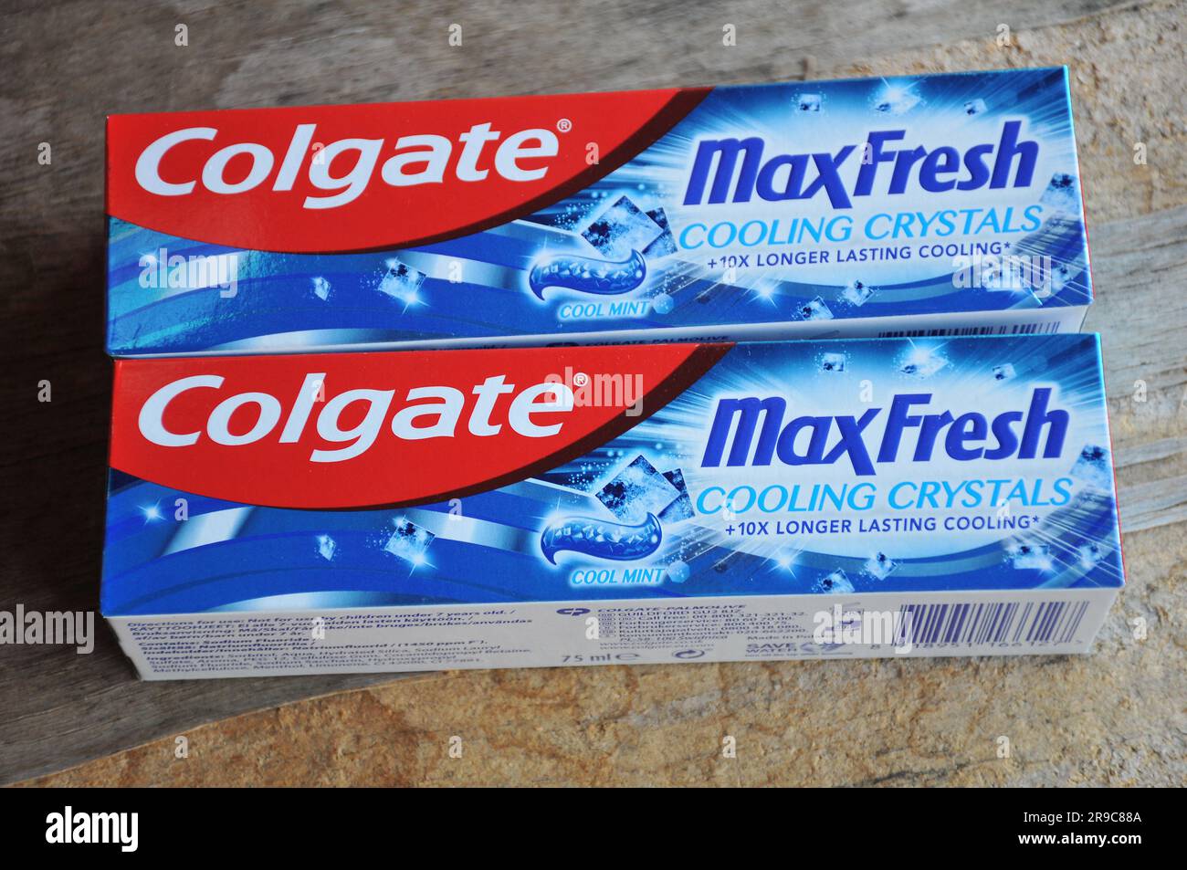 Colgate masfresh hi-res stock photography and images - Alamy