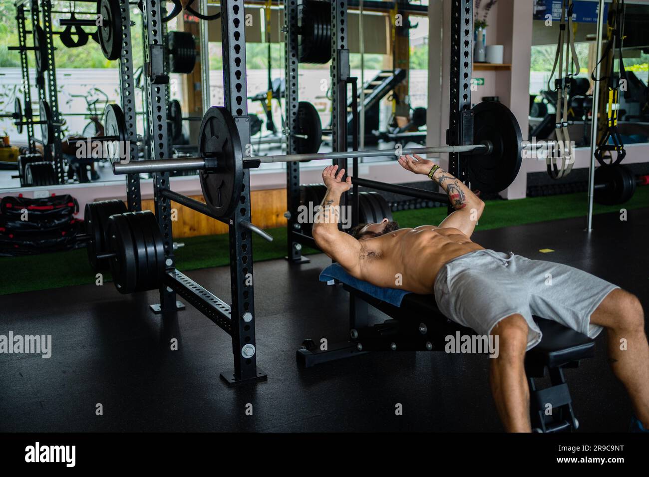 Strong men doing abs hi-res stock photography and images - Alamy