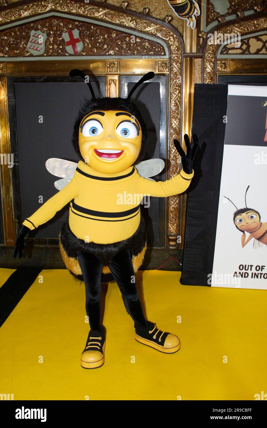 Jerry Seinfeld at the Bee Movie premiere at the State Theatre. Sydney ...