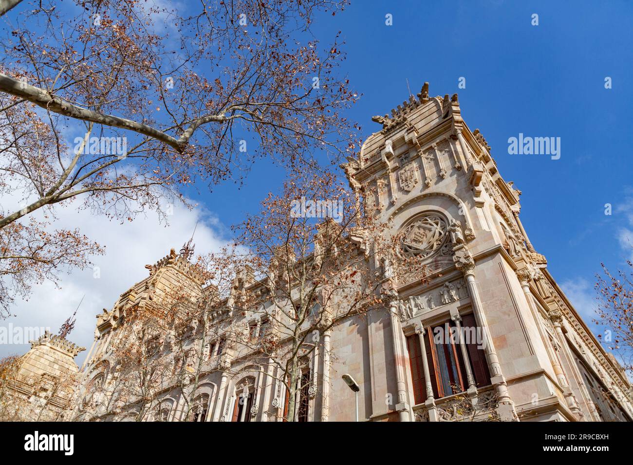 Palau de justicia barcelona hi-res stock photography and images - Alamy