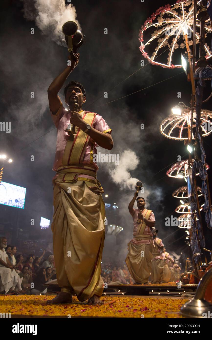 Ganga aarti ritual in Varanasi, Uttar Pradesh, India Stock Photo - Alamy