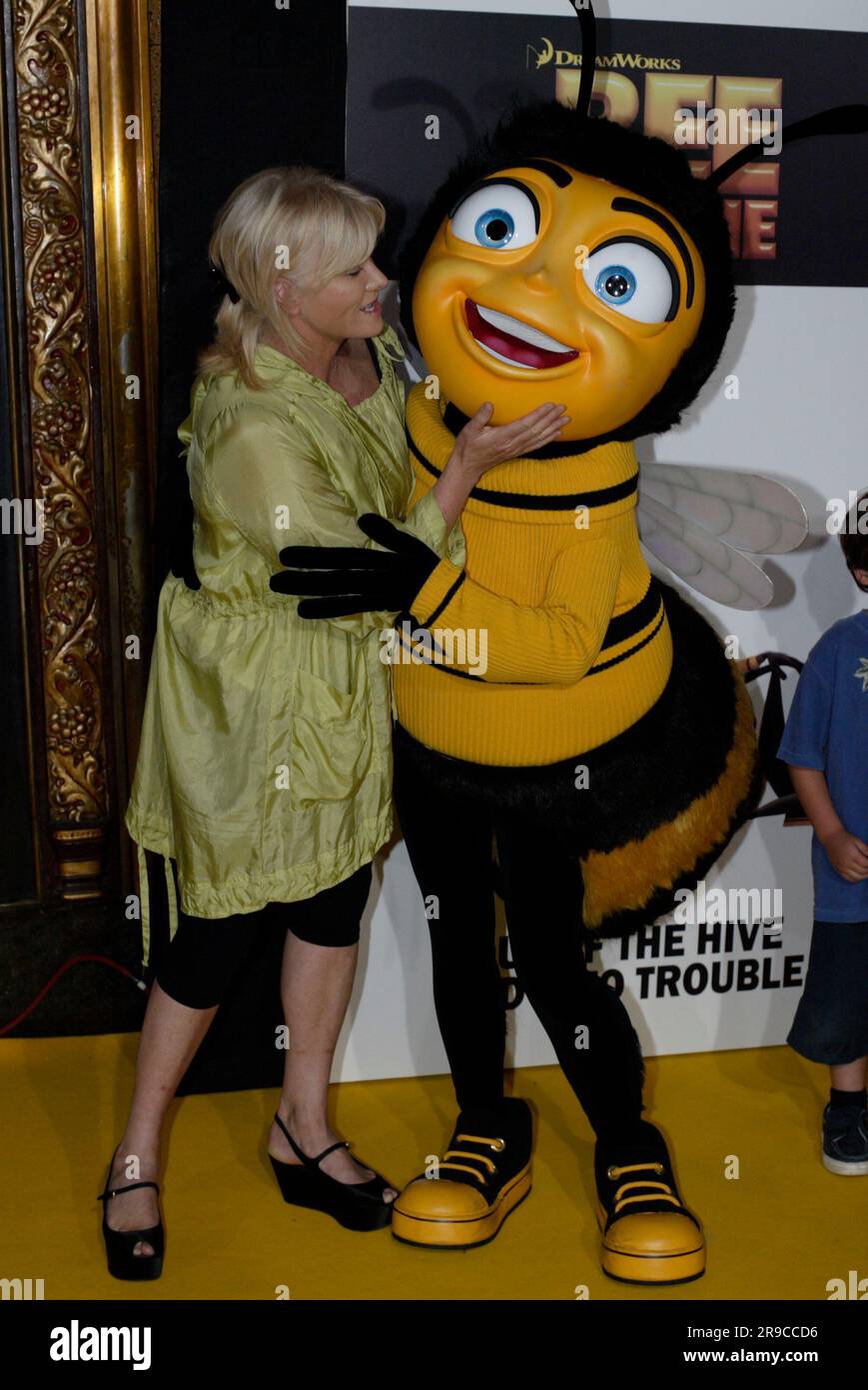 Deborra-Lee Furness at the Bee Movie premiere at the State Theatre ...