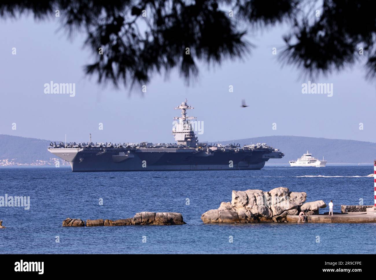 Cvn 4 hi-res stock photography and images - Alamy