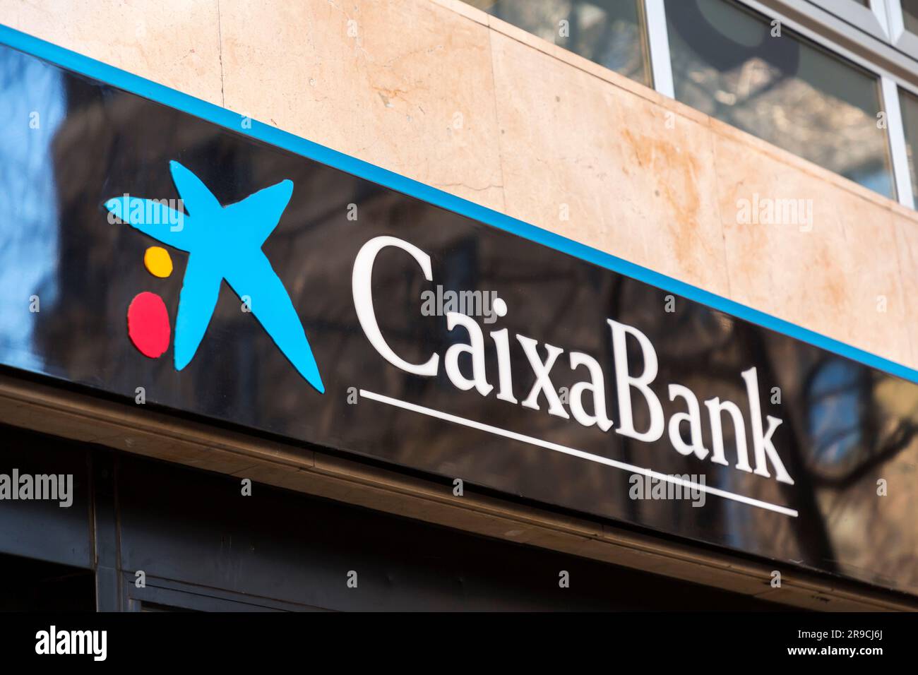 Caixa bank logo hi-res stock photography and images - Alamy