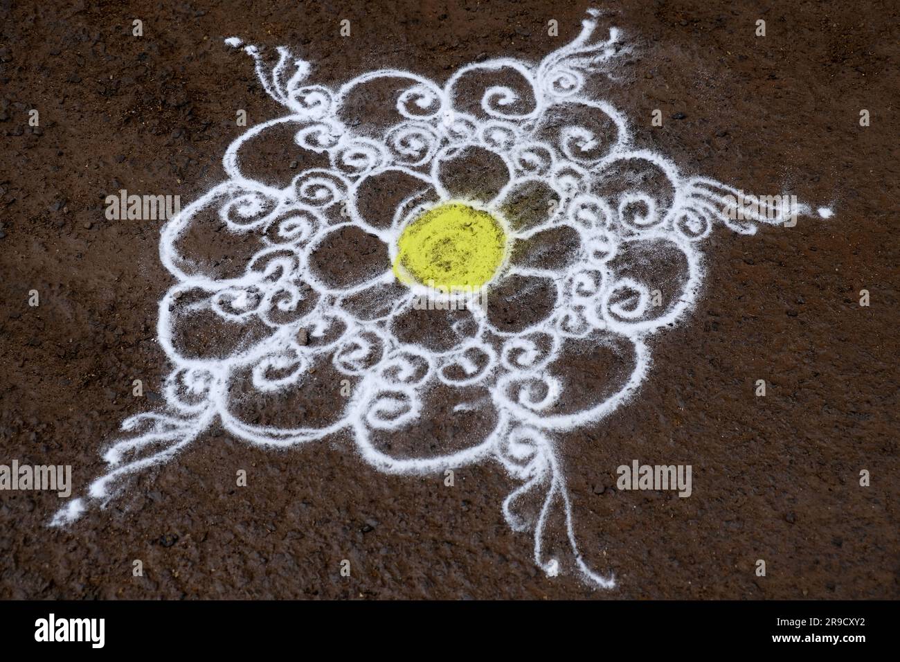 Easy Rangoli Designs With Colours