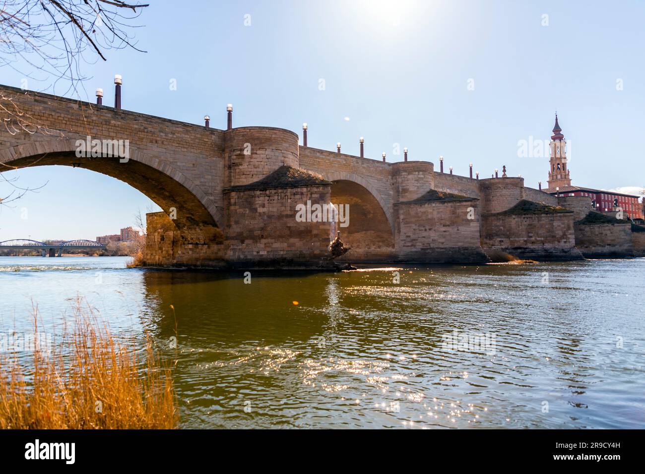 The Stone Bridge, Puente de Piedra in Spanish, over the River Ebro in ...