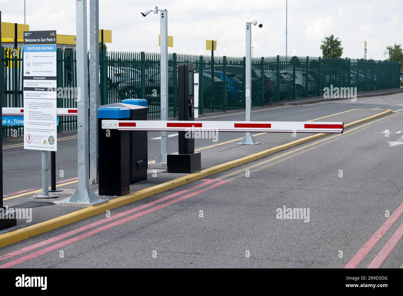 Car park barrier hi-res stock photography and images - Alamy