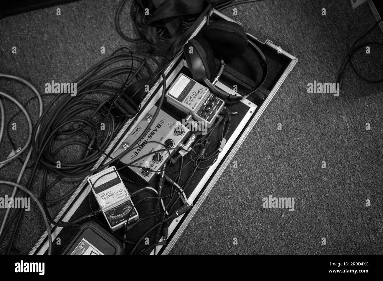 Cable live Black and White Stock Photos & Images - Alamy