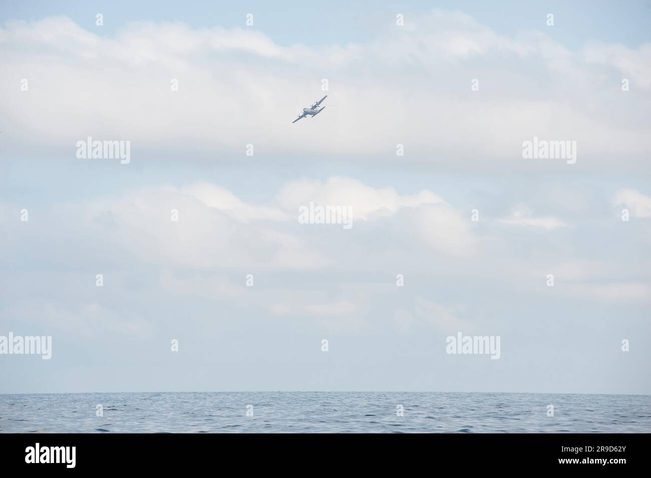 Oil spill spraying plane hi-res stock photography and images - Alamy