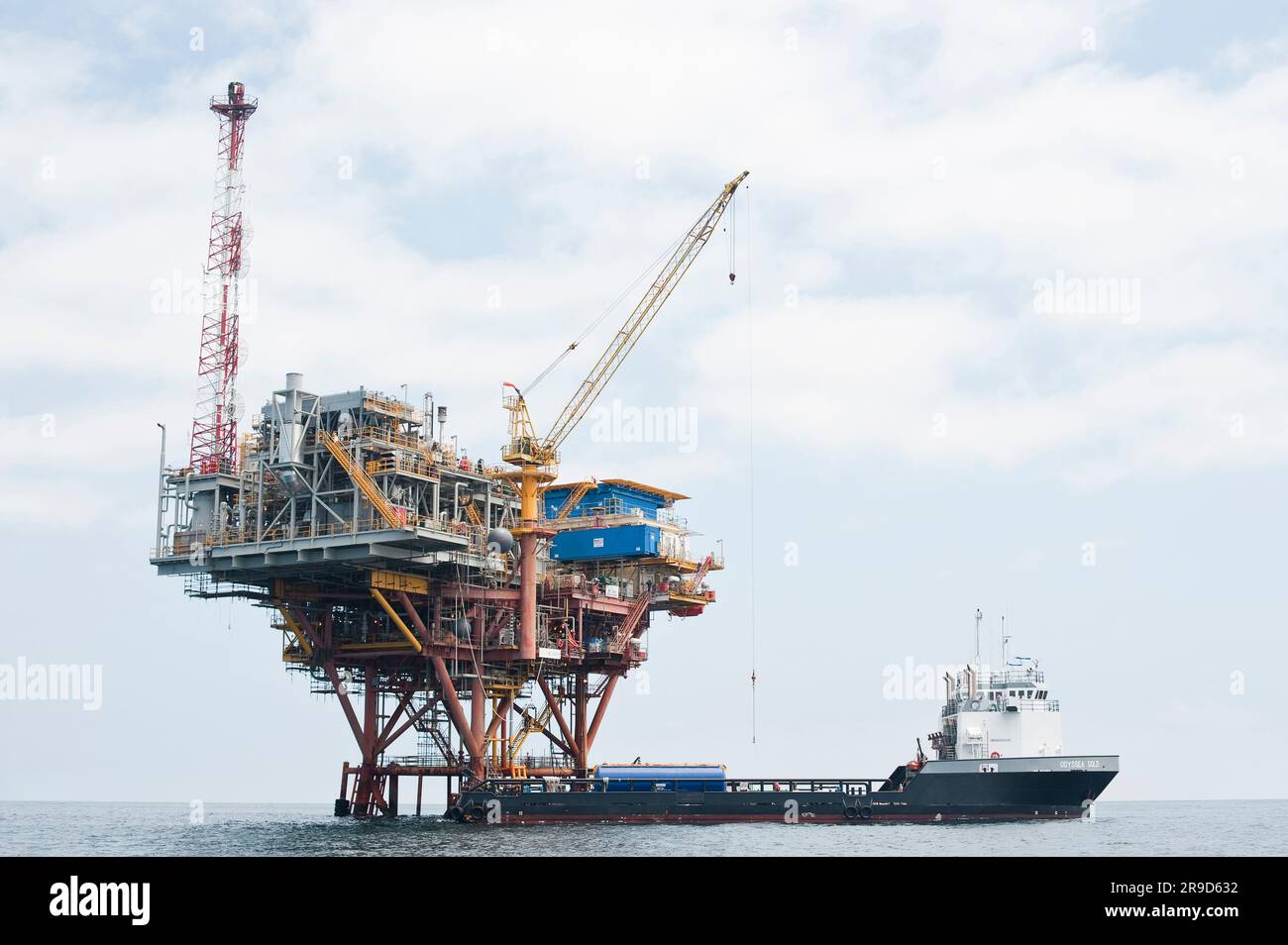 Deepwater horizon rig oil water hi-res stock photography and images - Alamy