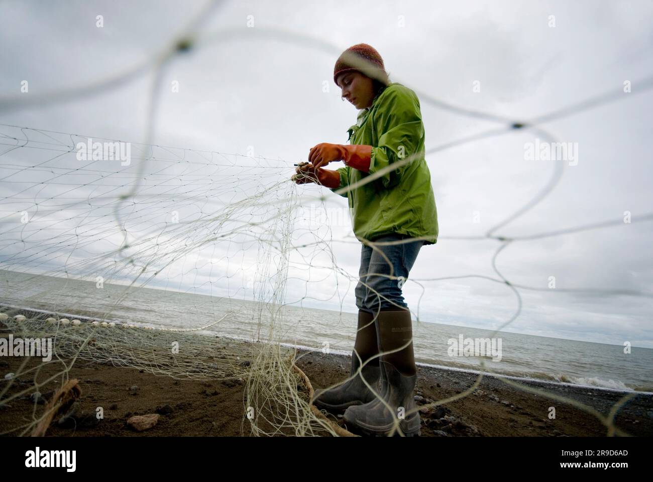 Salmon netting hi-res stock photography and images - Alamy