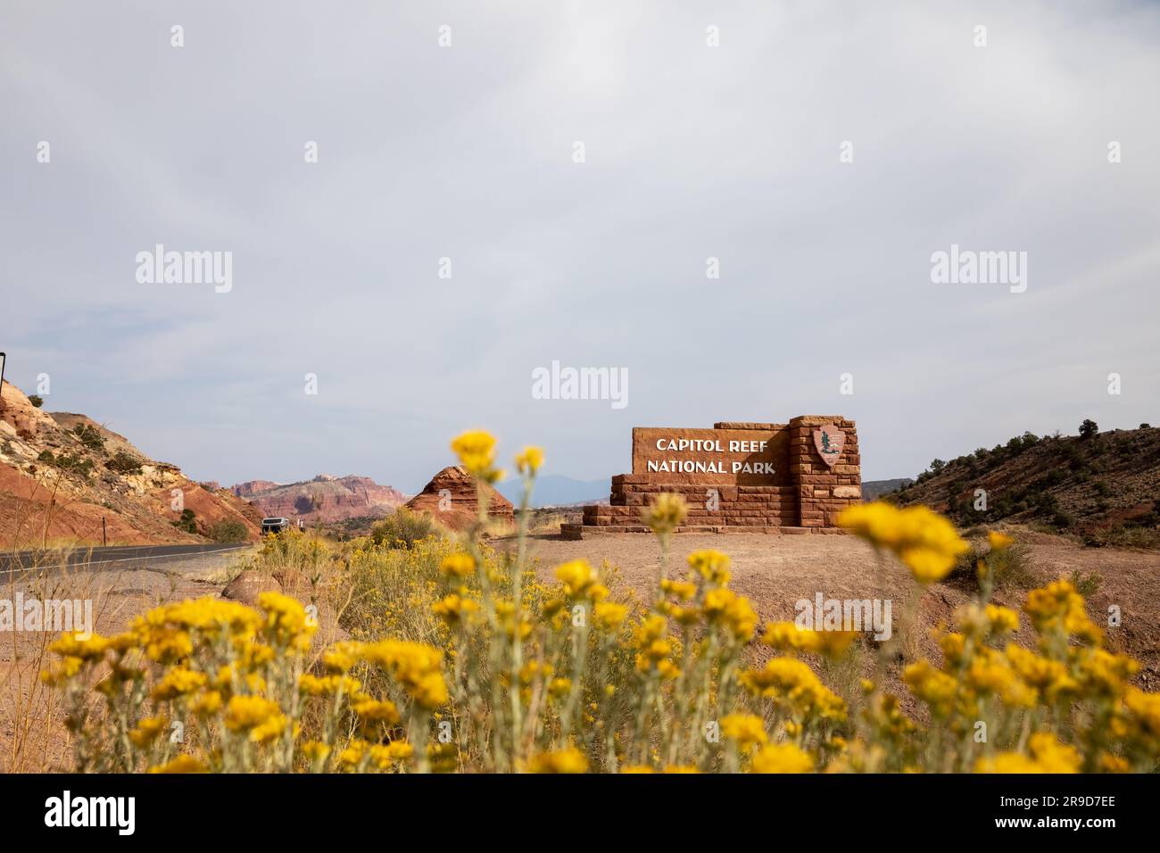 Capital Reef National Park Entrance Sign in Utah Stock Photo - Alamy