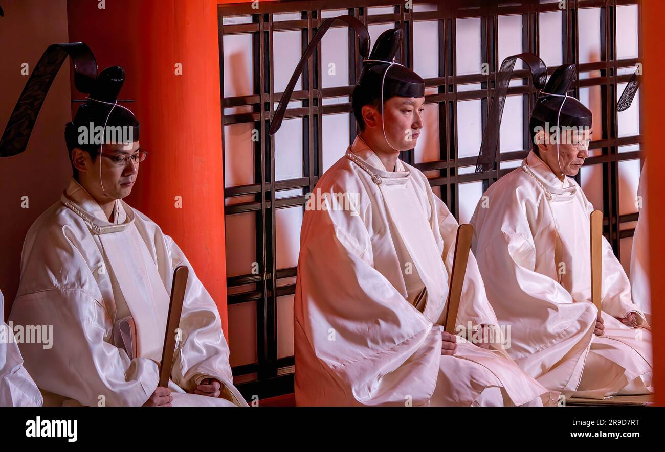 Morning ritual at the Itsukushima shrine Stock Photo - Alamy