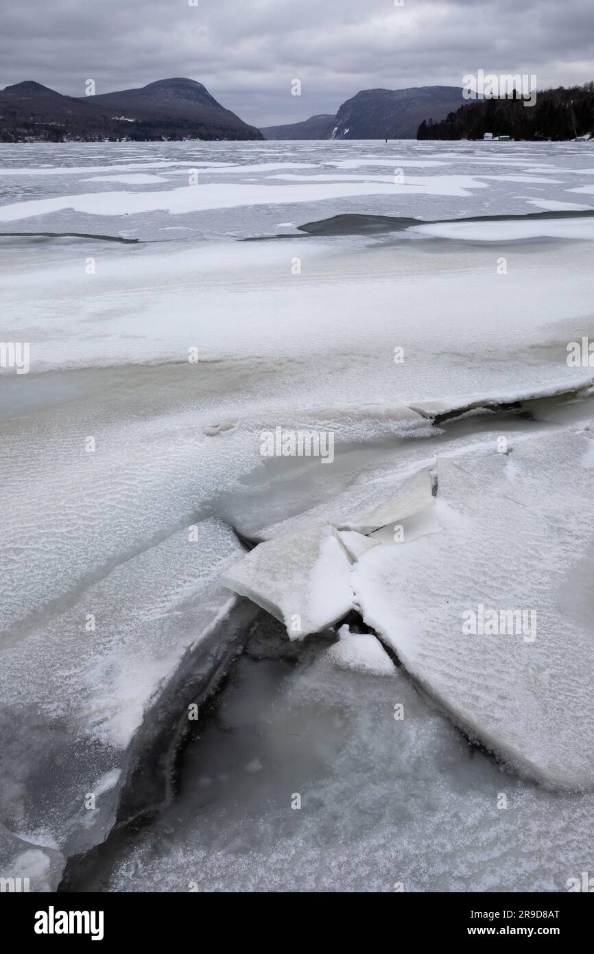 Mount westmore hi-res stock photography and images - Alamy