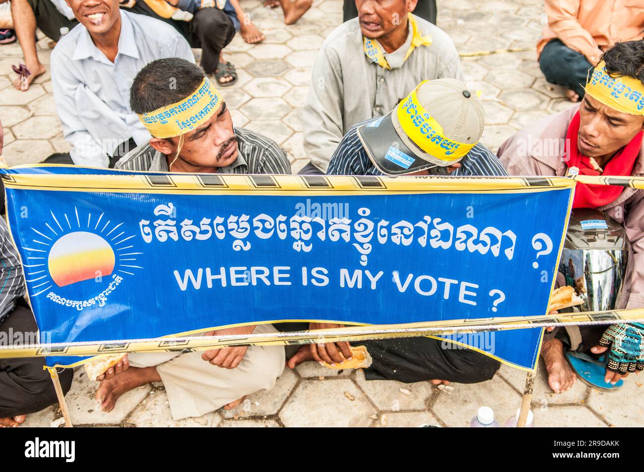 Election cambodia sign signs hi-res stock photography and images - Alamy