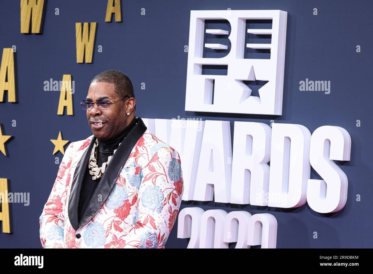 LOS ANGELES, CALIFORNIA, USA - JUNE 25: Busta Rhymes arrives at the BET ...