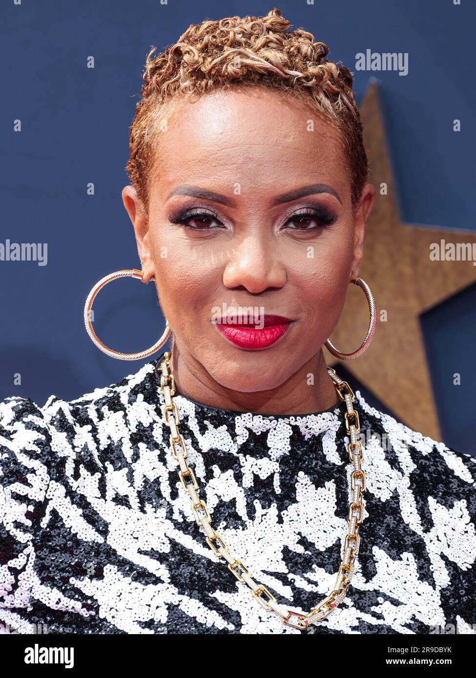 LOS ANGELES, CALIFORNIA, USA - JUNE 25: MC Lyte wearing Genny arrives ...
