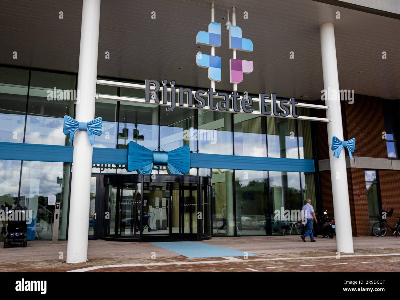 ELST - Exterior of the Rijnstate hospital in Elst. The hospital is CO2 ...