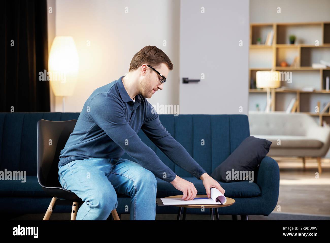 Male psychologist hi-res stock photography and images - Alamy