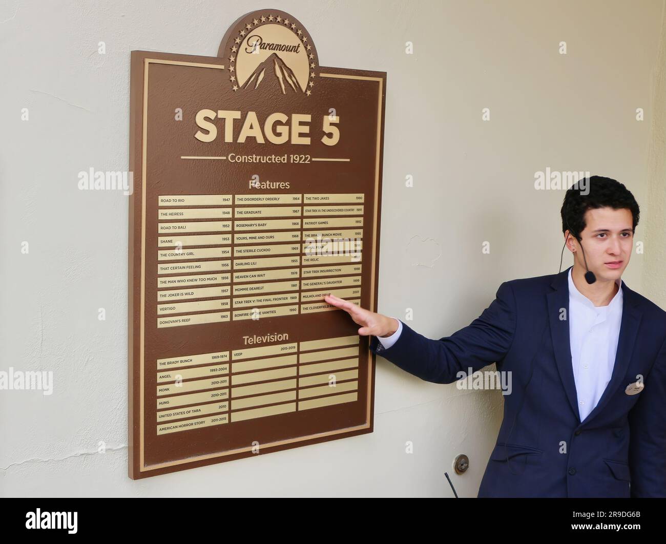 Studio tour guide at the entrance to Soundstage 5 pointing out the ...