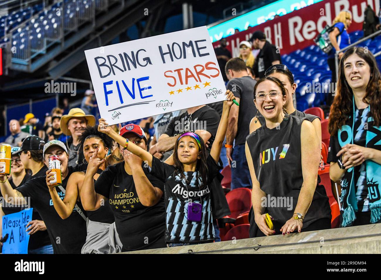 Celebration send off hi-res stock photography and images - Alamy