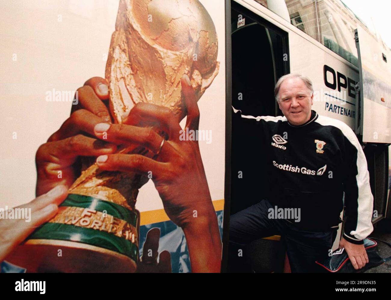 Craig brown 1998 hi-res stock photography and images - Alamy