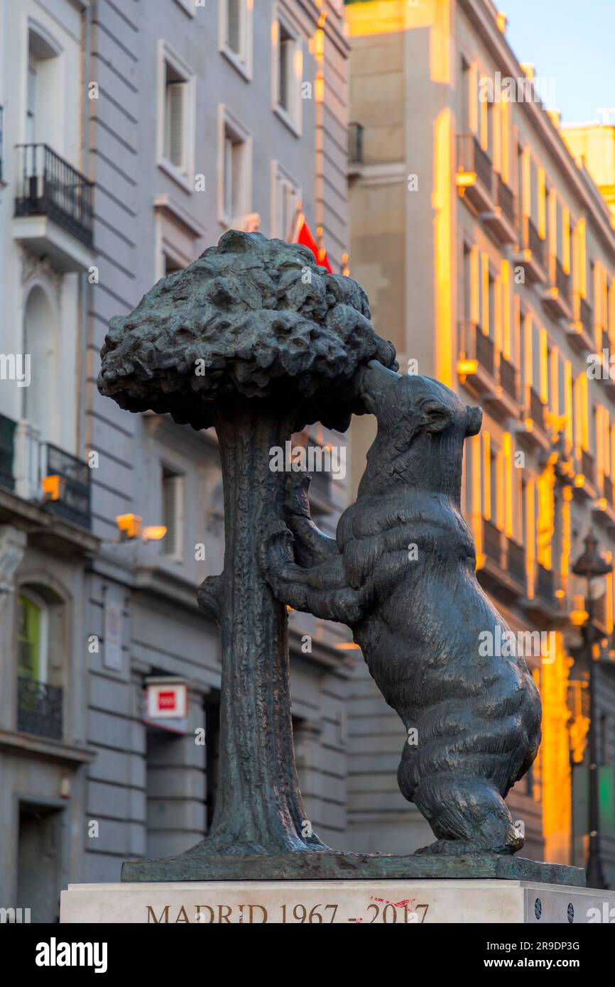 Madrid, Spain - FEB 17, 2022: The Statue of the Bear and the Strawberry ...