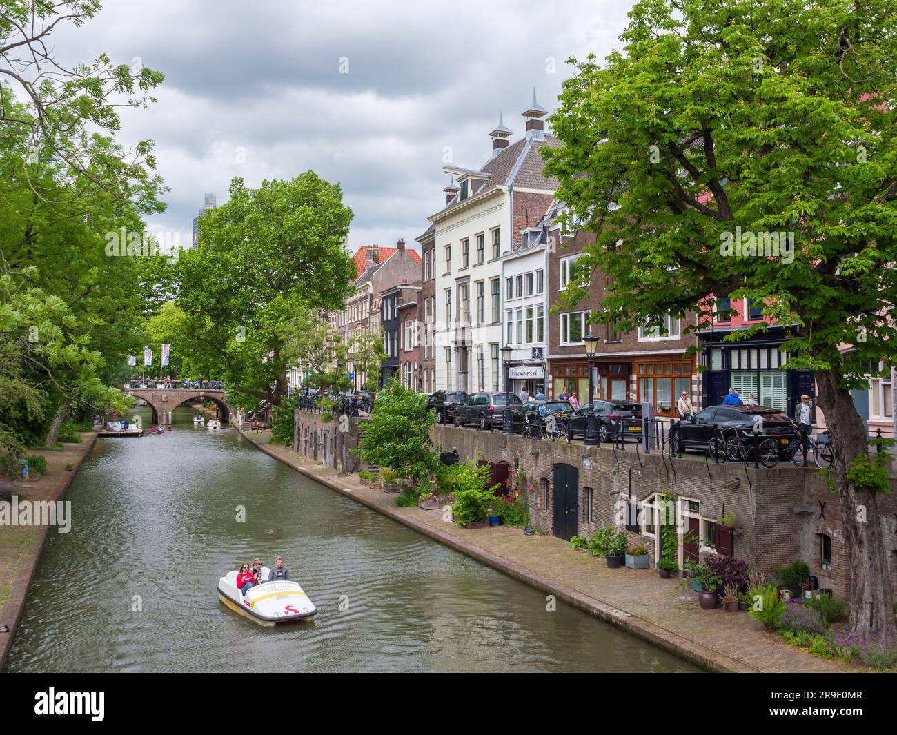 The Oudegracht (Old Canal) through the historic inner city of Utrecht ...