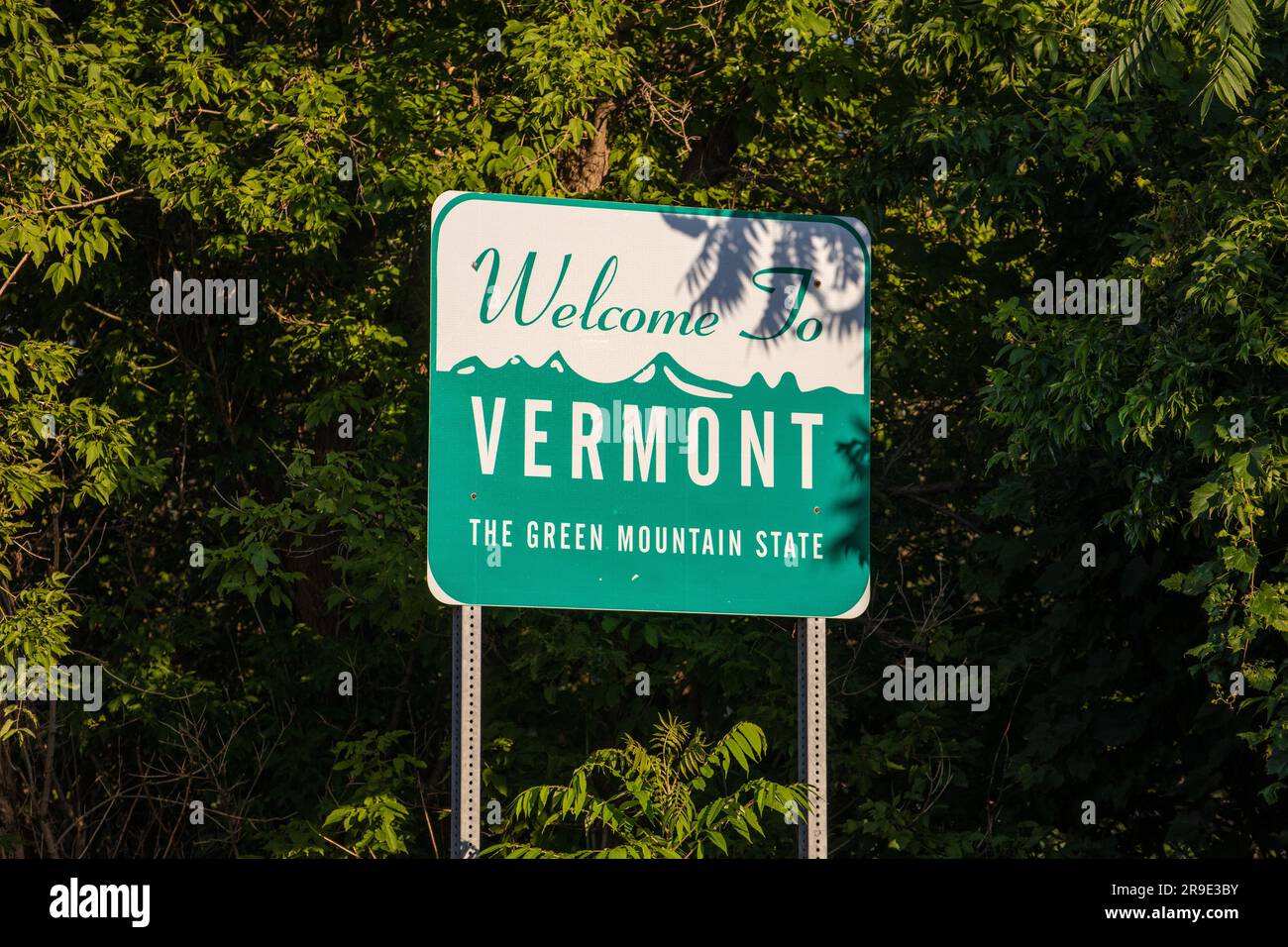 Welcome vermont sign hi-res stock photography and images - Alamy