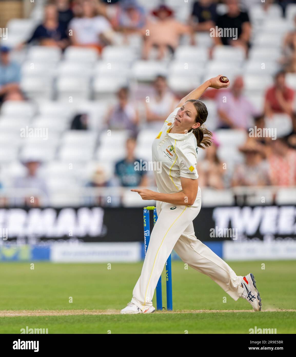 Cricket ashes test england australia hi-res stock photography and ...