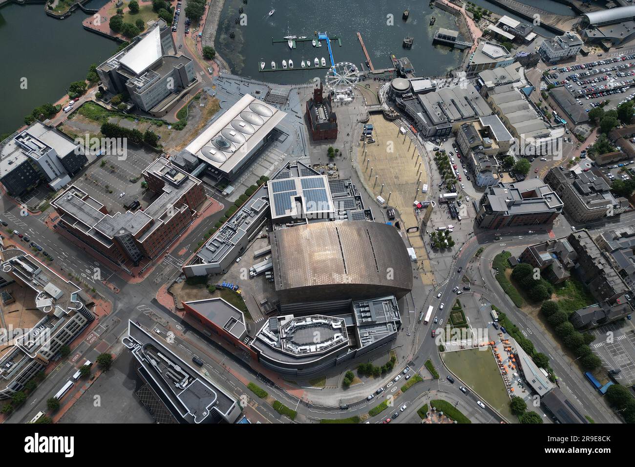 Welsh parliament estate hi-res stock photography and images - Alamy