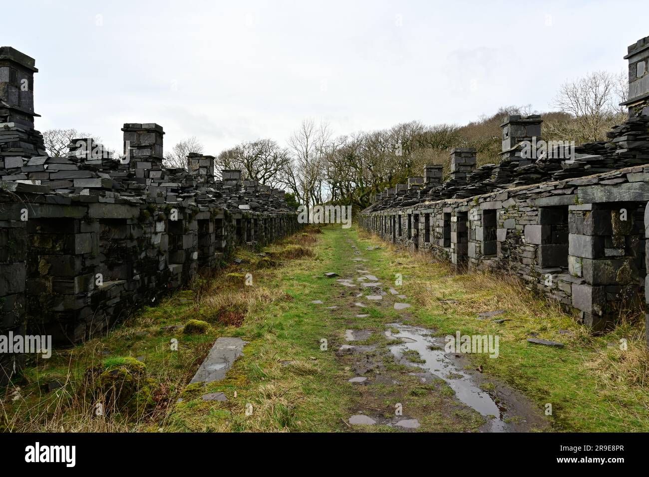 The iconic Anglesey Barracks at Dinorwig Quarry in Snowdonia Stock ...