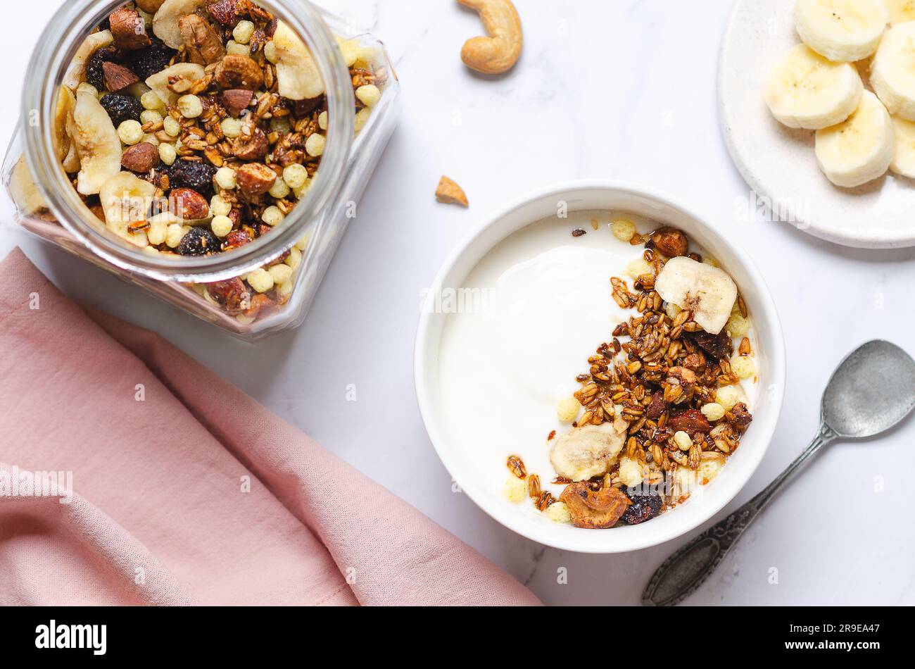 Dietary breakfast muesli yogurt hi-res stock photography and images - Alamy