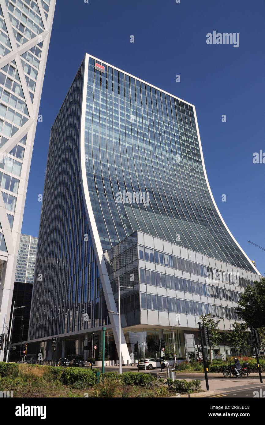 One Bank Street office building London UK July 2022 Stock Photo - Alamy
