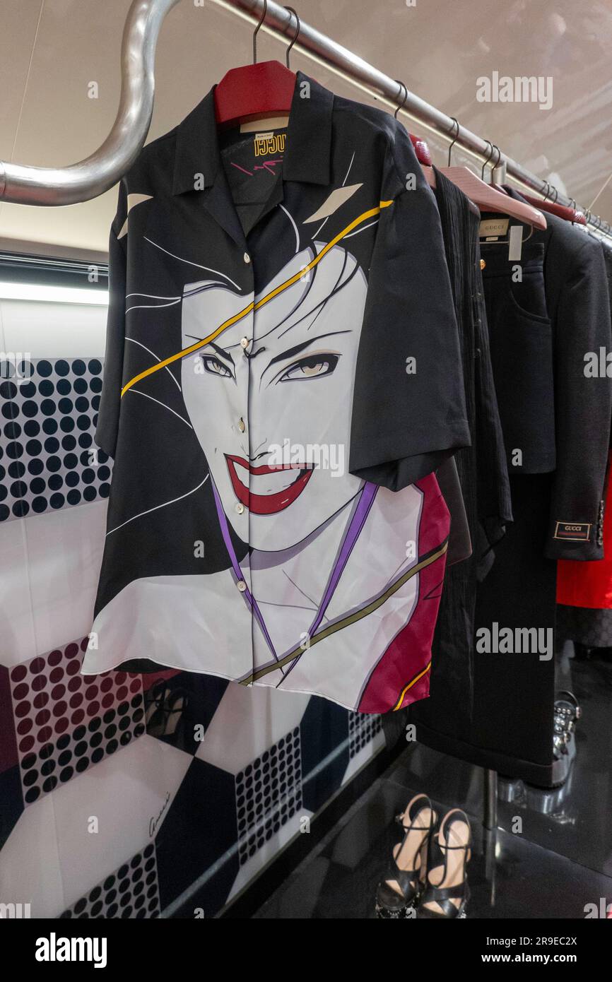 High end clothing hi-res stock photography and images - Alamy