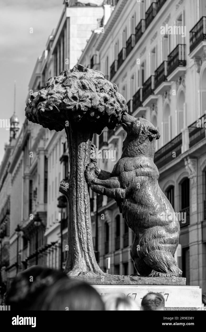 Madrid, Spain - FEB 19, 2022: The Statue of the Bear and the Strawberry ...