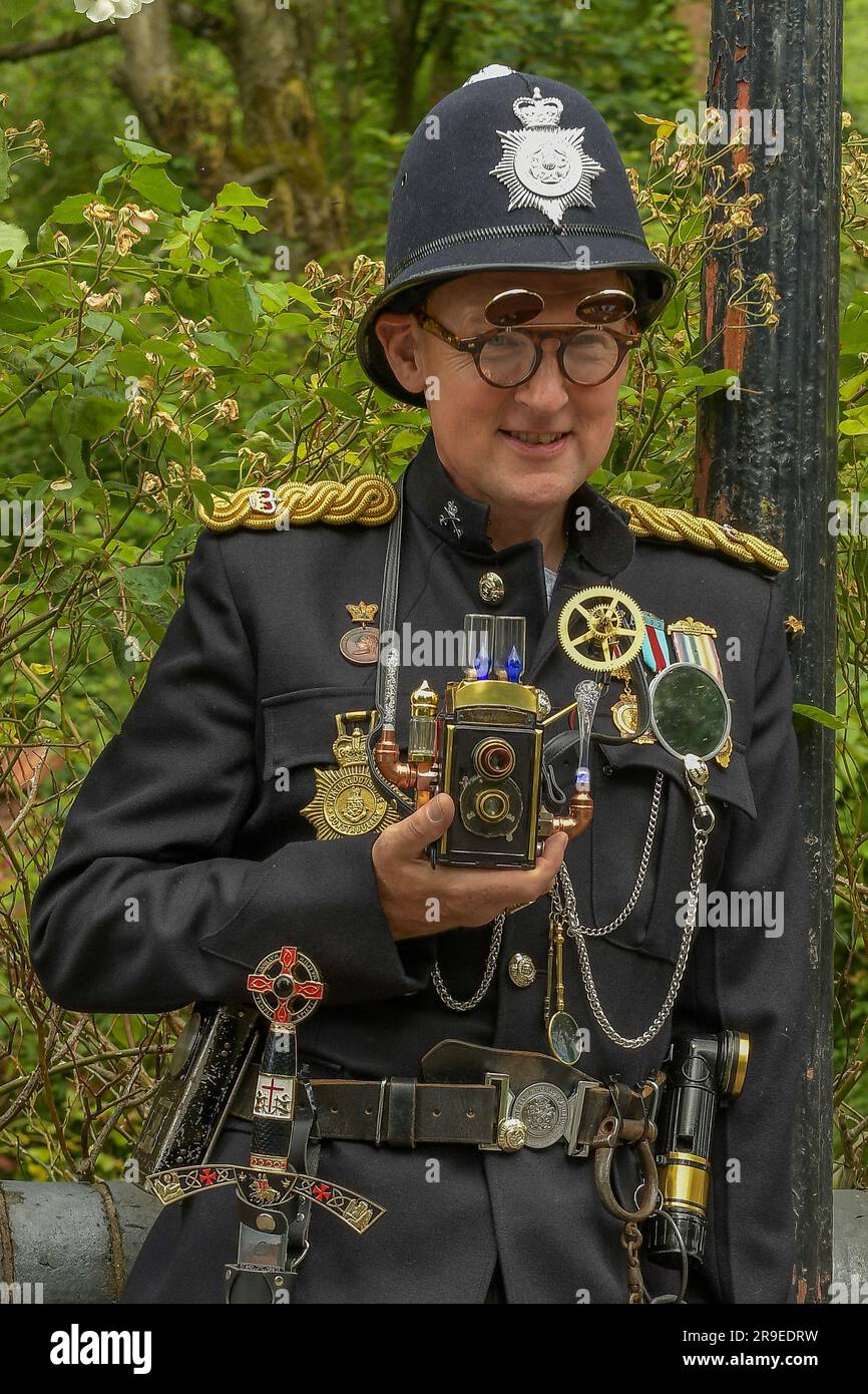 Policeman victorian hi-res stock photography and images - Alamy