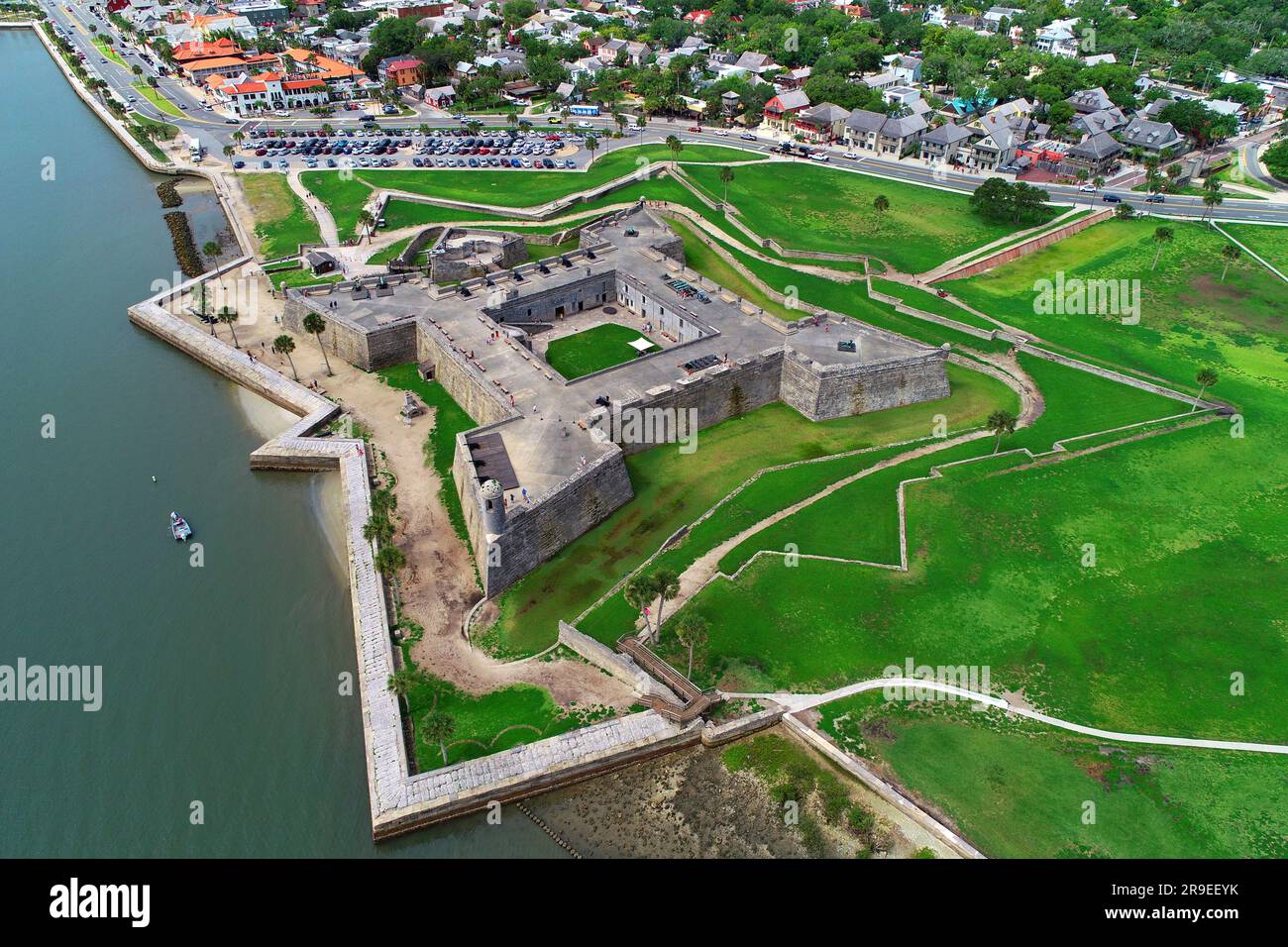 The Castillo de San Marcos is the oldest masonry fort in the ...